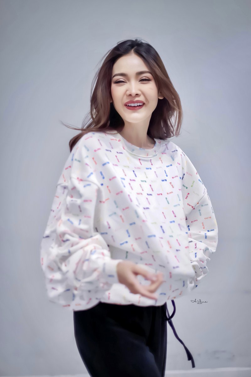 Mymay_109 (SONE 소녀시대) on Twitter: "RT @AJane_APW: อิงฟ้า: มากันไหวด้วยหรอ? ไม่ไหวก็ต้องไหวเมื่อ ...