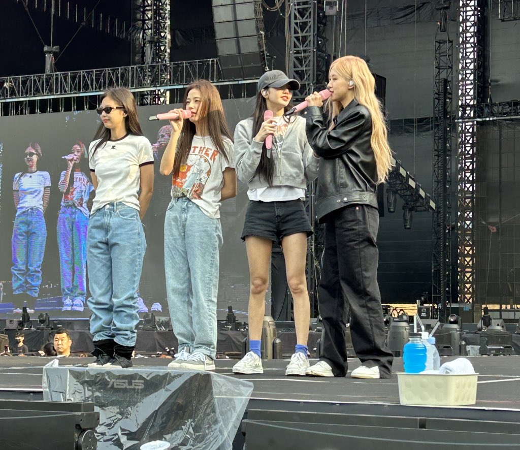 BLACKPINK BLINK UNION 💕 on Twitter: "#BLACKPINK BORN PINK WORLD TOUR in Kaohsiung, Taiwan ...