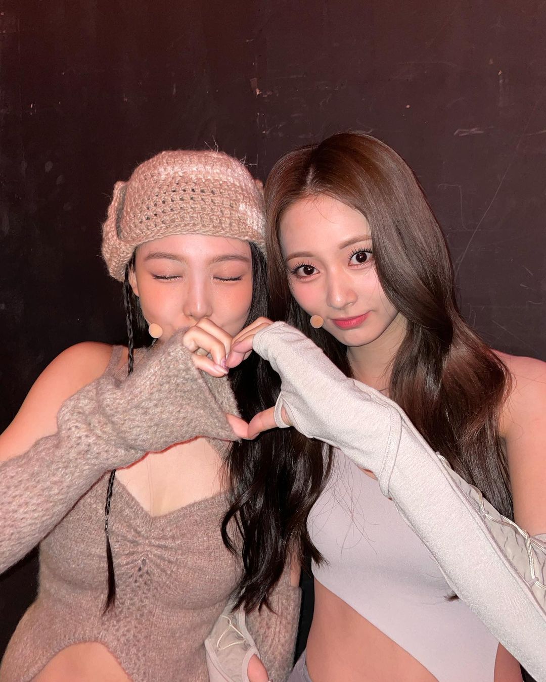 SK on Twitter: "Tzuyu's Instagram update with Nayeon "Inkigayo /)/) ( . .) ( づ🧡" #TWICE #트와이스 ...