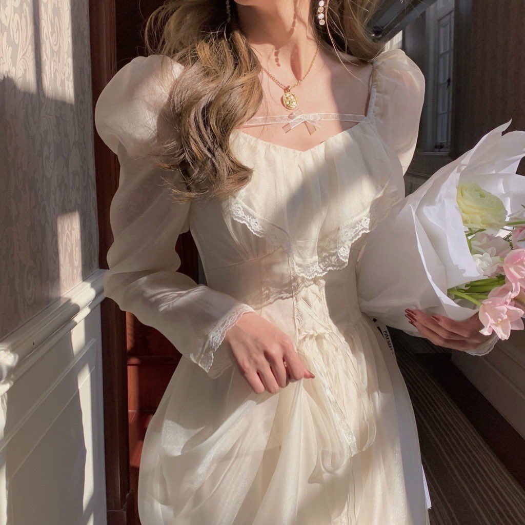Aesthetic Stuff on Twitter: "Manor dress https://shope.ee/9zQvnjNA2g https://shope.ee/LGQHZ882R"