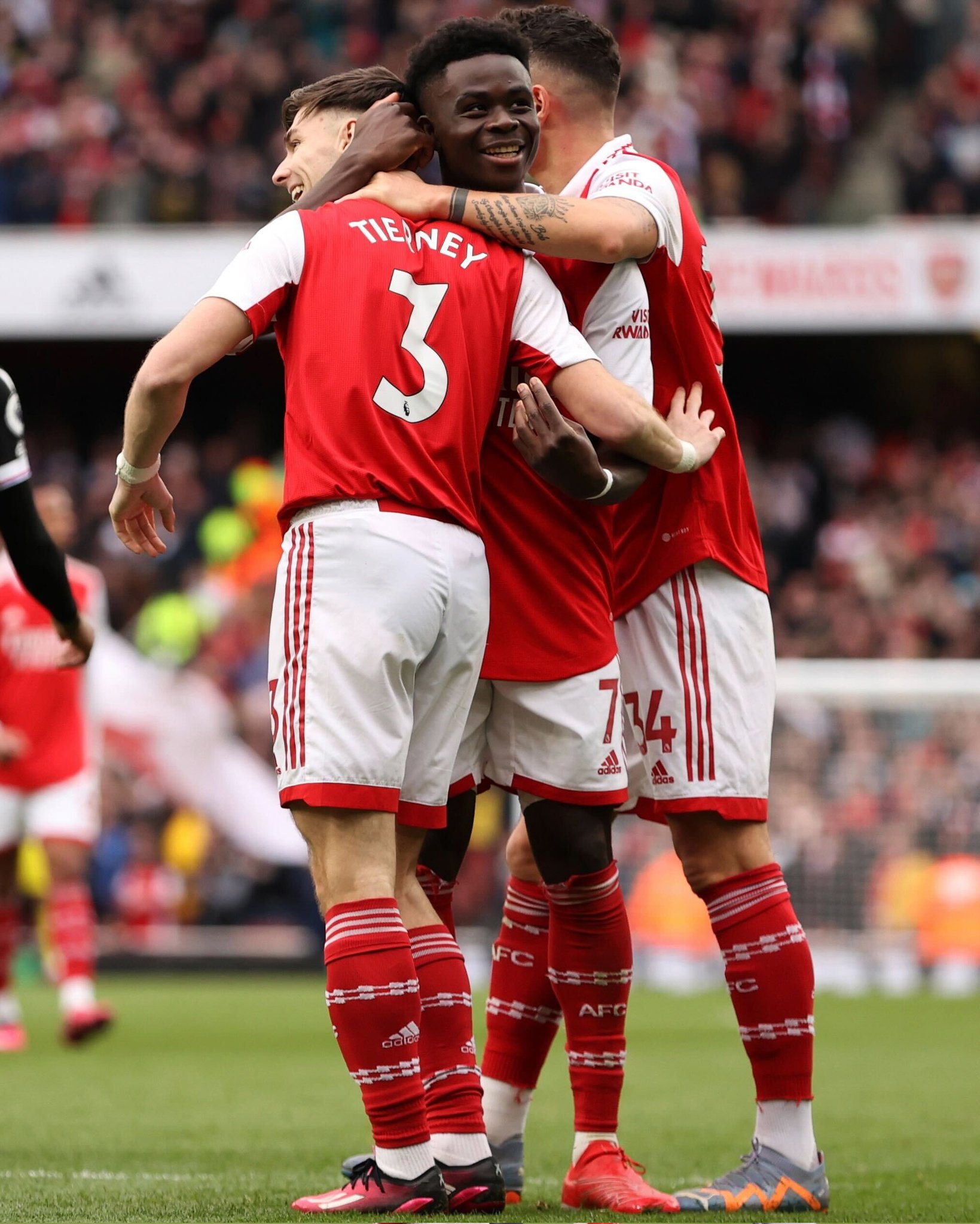 Extra Time Indonesia on Twitter: "#EPL FT : Arsenal 4-1 Crystal Palace ⚽ Martinelli 28' ⚽ Saka ...