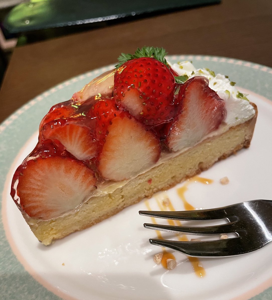 煮豆の欠片 3 19 日帰りじゃなくなりました On Twitter 前々から気になってた「喫茶 松竹」のモーニングとん汁セット。身体が