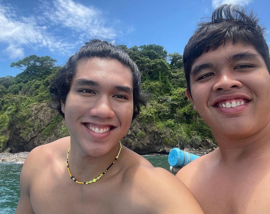 MRVVIP on Twitter: "Jefan Nathanio shirtless on boat trip. #selebwatch"