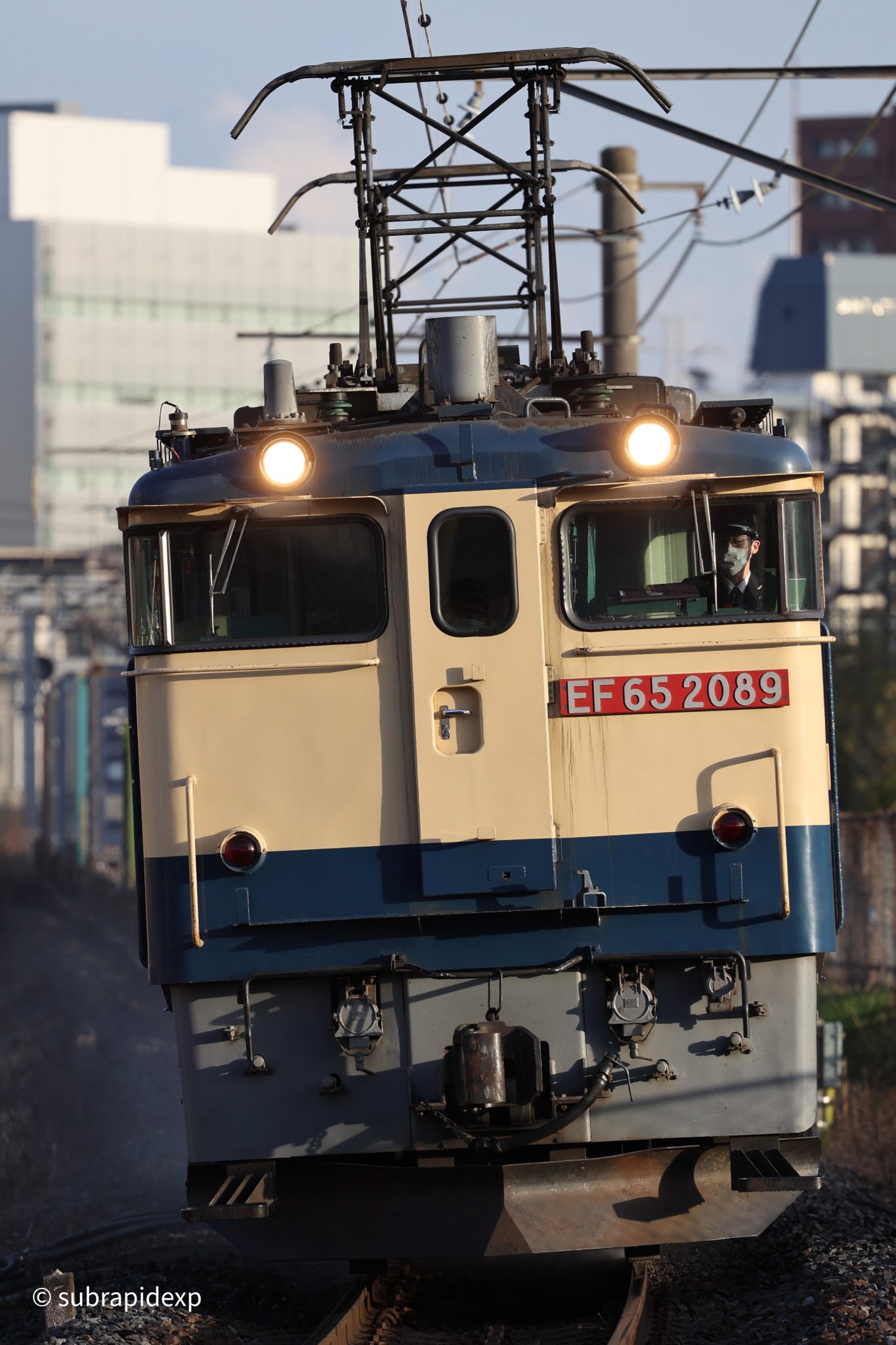 区間快速-SUB. RAPID EXP. on Twitter: "2023.3.20 4073レ EF65 2089＋コキ(海上コンテナ) 列車最後方コキ73-3でした。 https://t ...