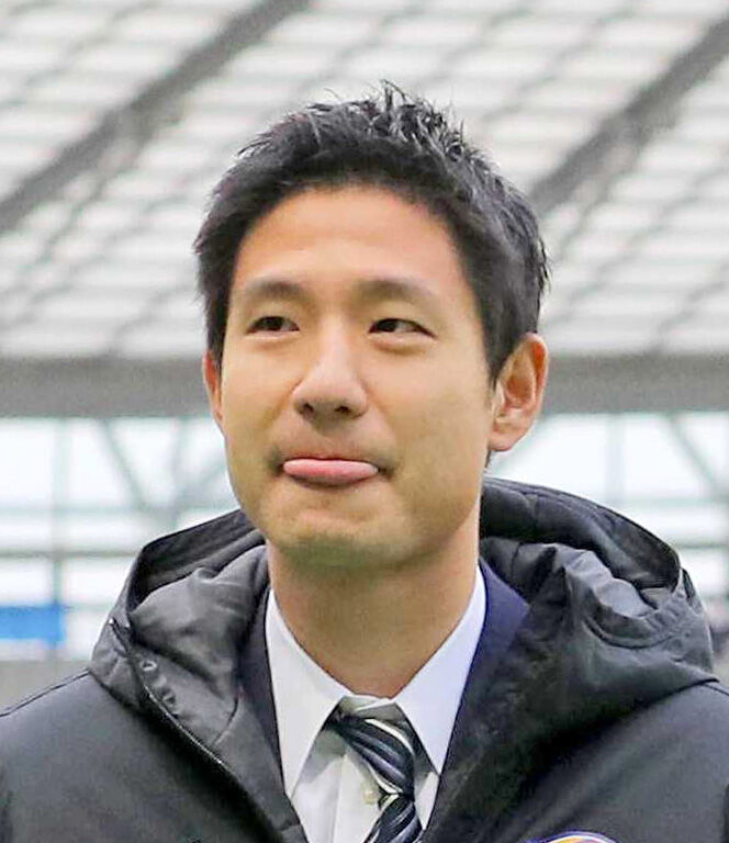 えのきさん🎐 🍃🥜 on Twitter: "RT @hochi_football: 第1回日韓新人戦で平山相太氏率いる筑波大が勝利 FW半代はハットトリック「厚みのある攻撃ができた ...