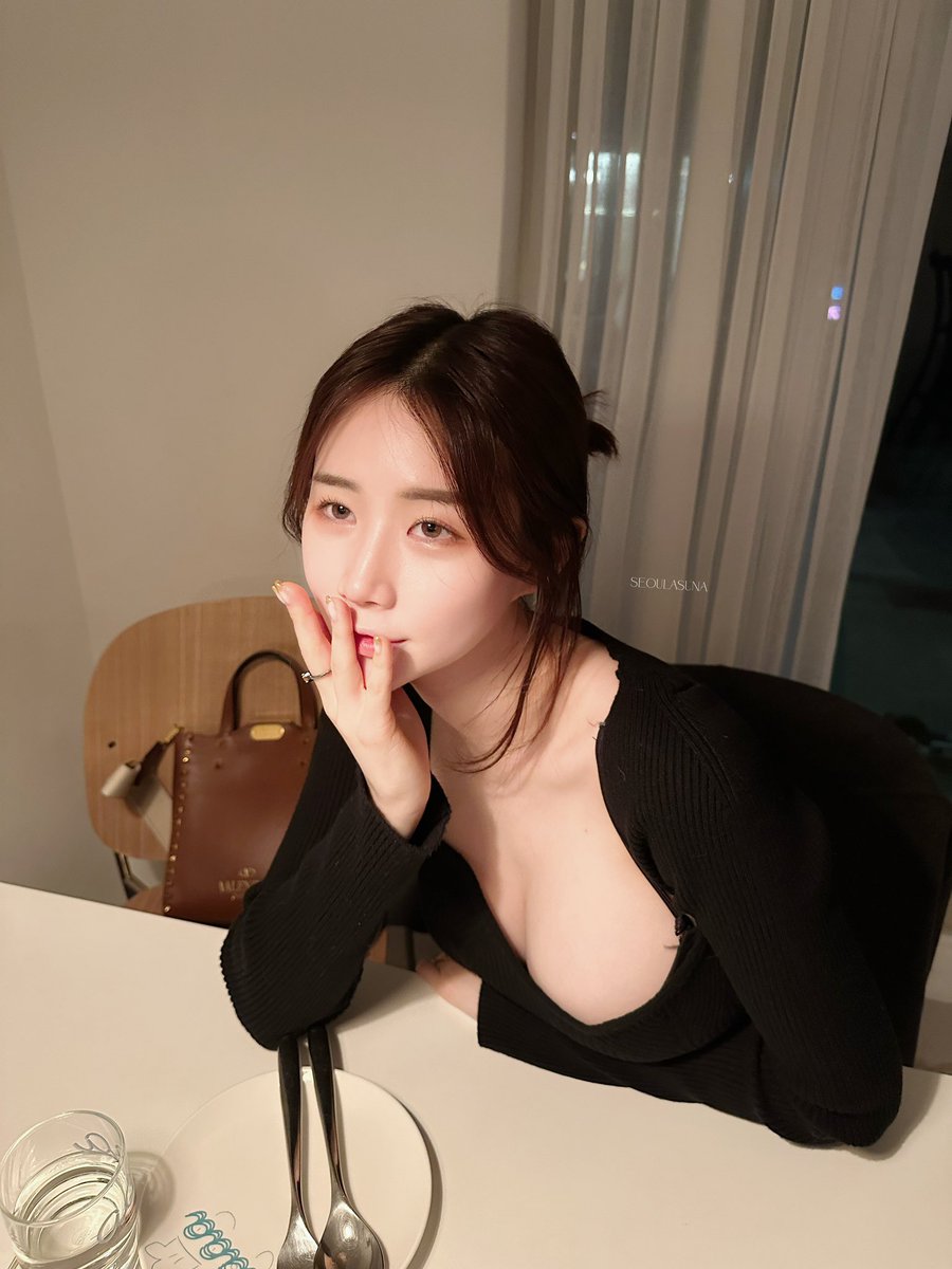 asuna on Twitter: "여기 맛있음 #에이넷 발렛은 안됌 근처 공영 해야함 ㅠ 피자 강추 입니다 ! https://instagram.com/p ...