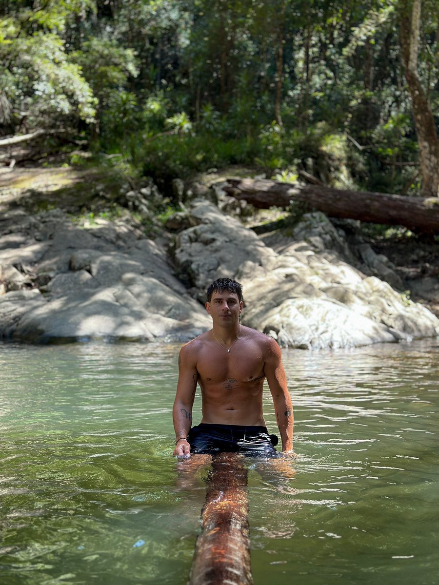 Aussieboyj (TOP 0.1% in AUSTRALIA) on Twitter: "Come get wet with me"