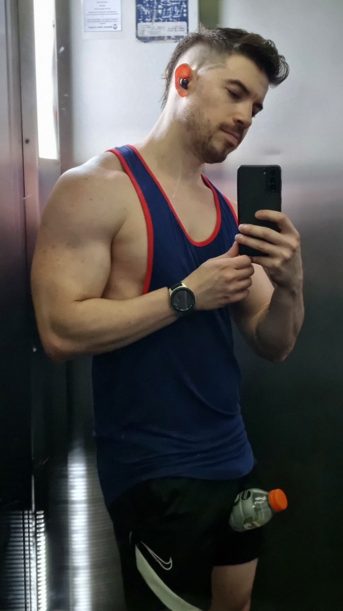 Marky Mark on Twitter: "Toman gatorade?"