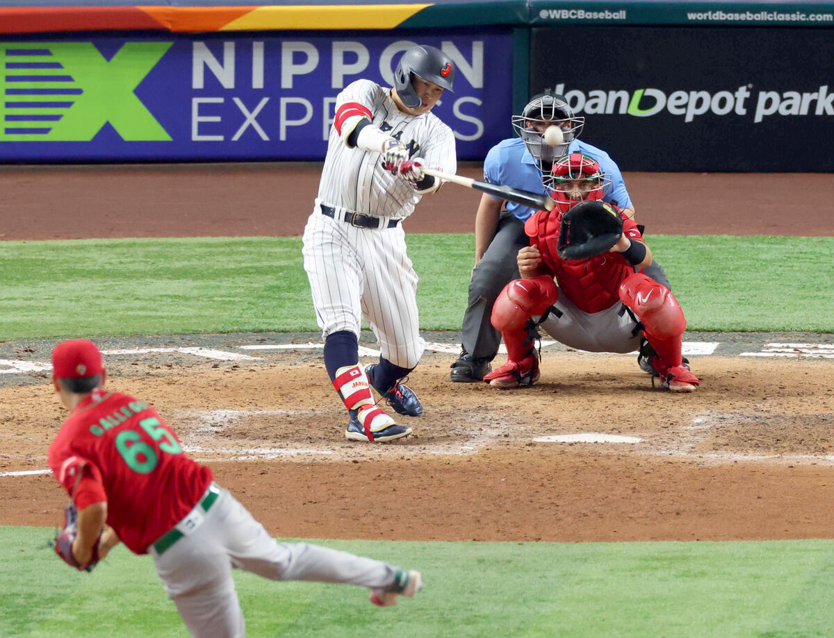 スポーツ報知 プロ野球取材班 On Twitter 【 ヤクルト 】村上のサヨナラ打に同僚も大興奮 田口麗斗がツイッターに歓喜の瞬間を投稿「やっぱり村神さんじゃん」