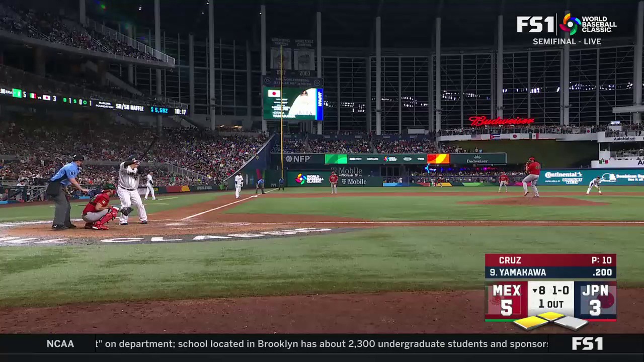 FOX Sports: MLB on Twitter: "Japan makes it a one run game 🇯🇵👀 📺: WBC on FS1 https://t.co ...