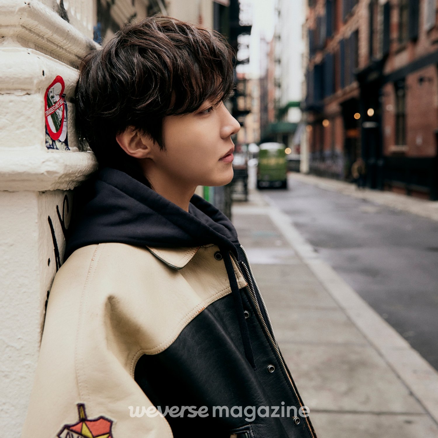 Weverse on Twitter: "[Weverse Magazine] J-HOPEの道 「on the street（with J. Cole）」レビュー もっと知りたいなら ...