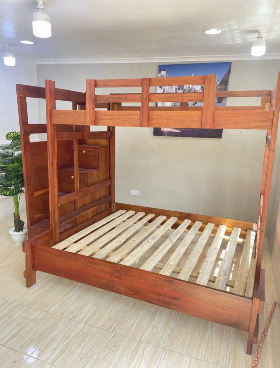 💫Double Decker Thread👇🏽 .. .. -Double decker ya kisasa yenye ukubwa wa ...