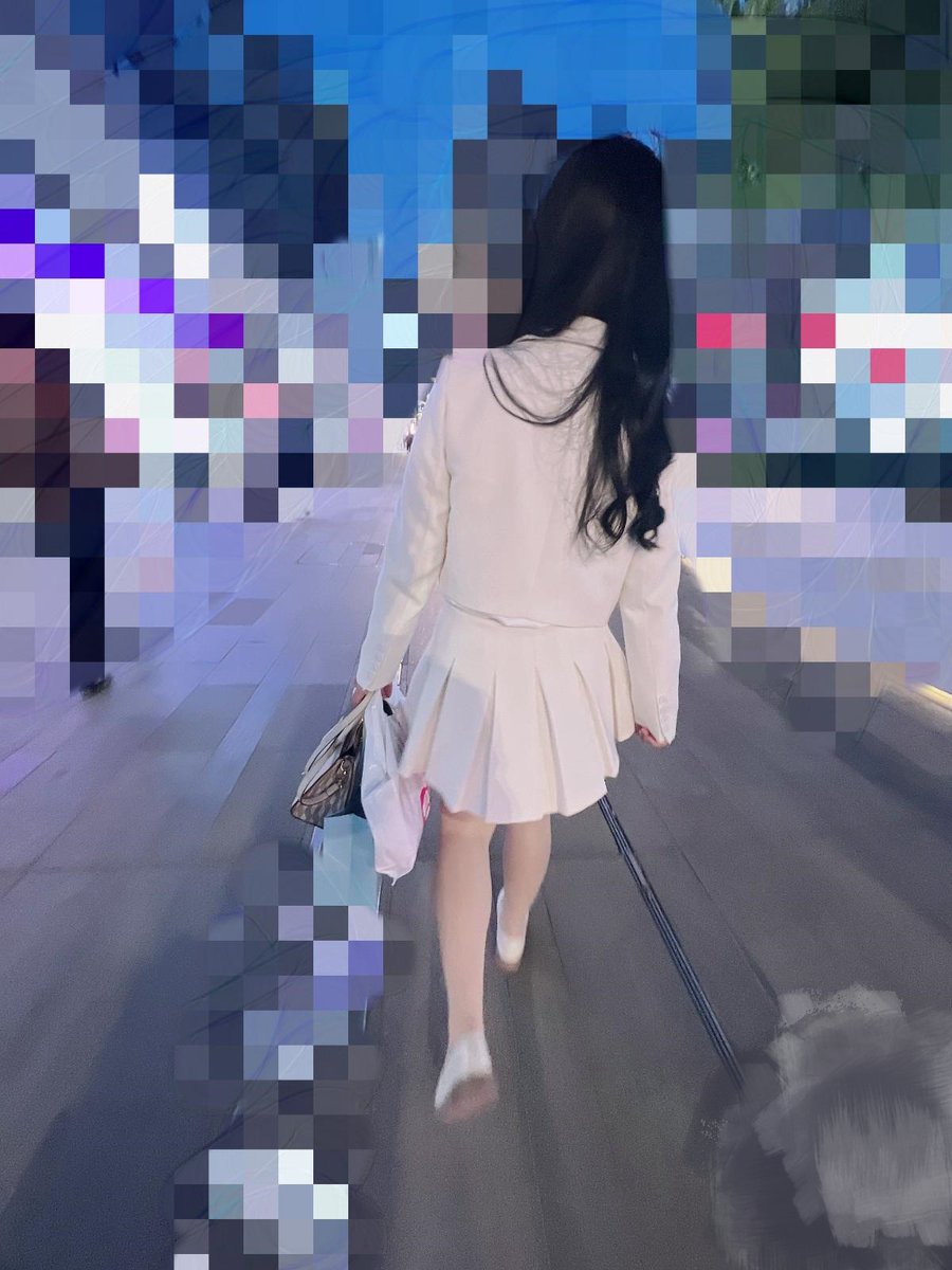 会喷水的亲姐姐 On Twitter 人都说儿走千里母担忧,我没想到今天会这么幸运,今天中午吃完饭接到了一个视频通话,很意外这个电话是姐姐打来的,当时我还在吃饭,紧张的赶紧接了,我起初以为
