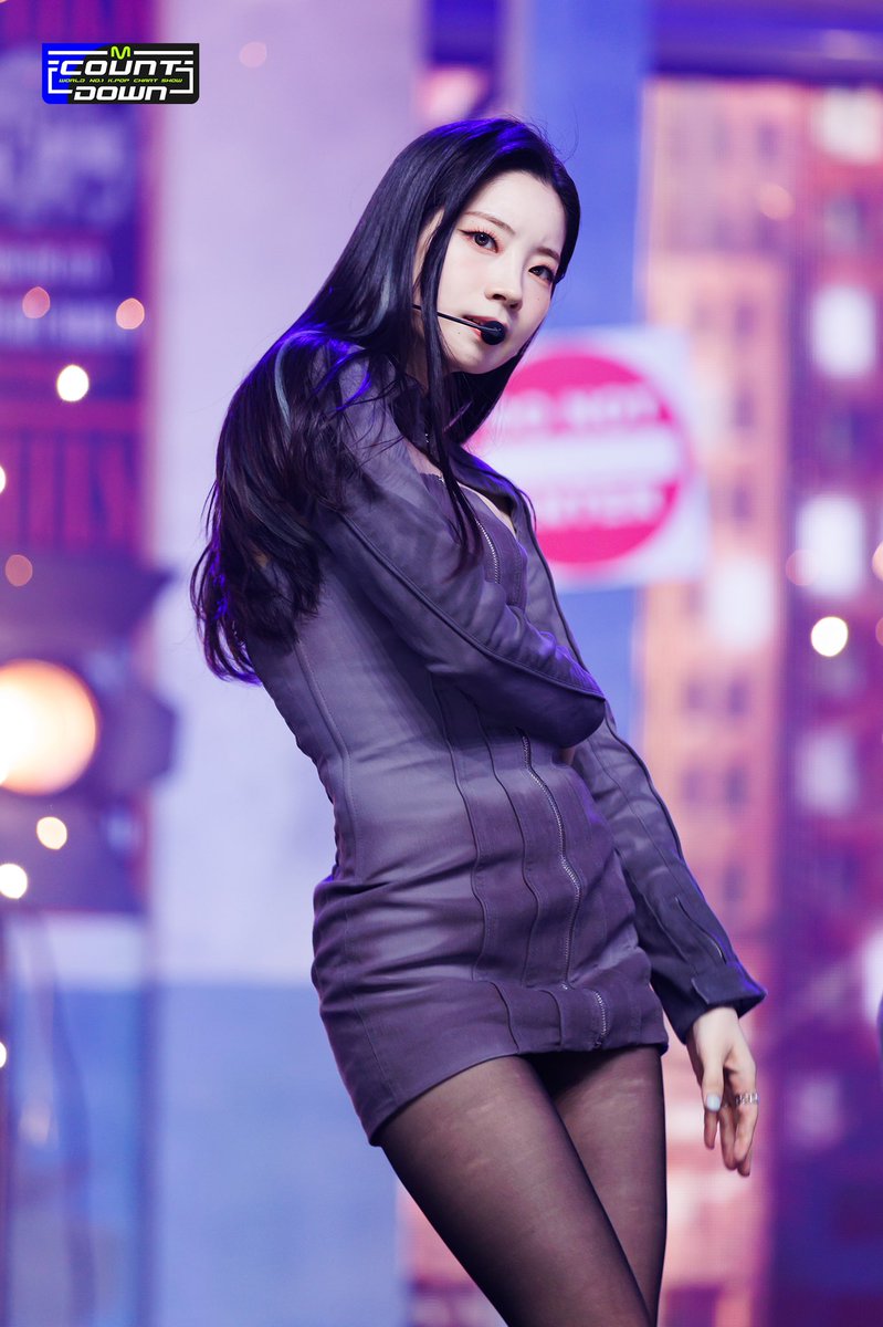 TWICE Indonesia on Twitter: "TWICE Comeback Stage at MCountdown #DAHYUN #다현 #TWICE #트와이스 ...