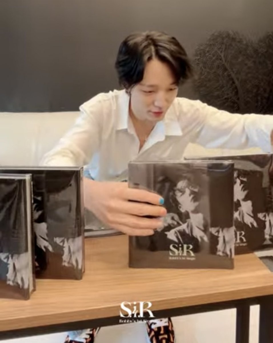 두래이 on Twitter: "BOBBY IS FINALLY HERE!! 😭😭 SiR BOBBY IS BACK #Drowning_in_your_Love #Bobby ...