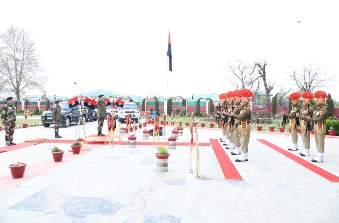ANI On Twitter DG BSF SL Thaosen Today Visited Frontier Headquarters ani-on-twitter-dg-bsf-sl-thaosen-today-visited-frontier-headquarters