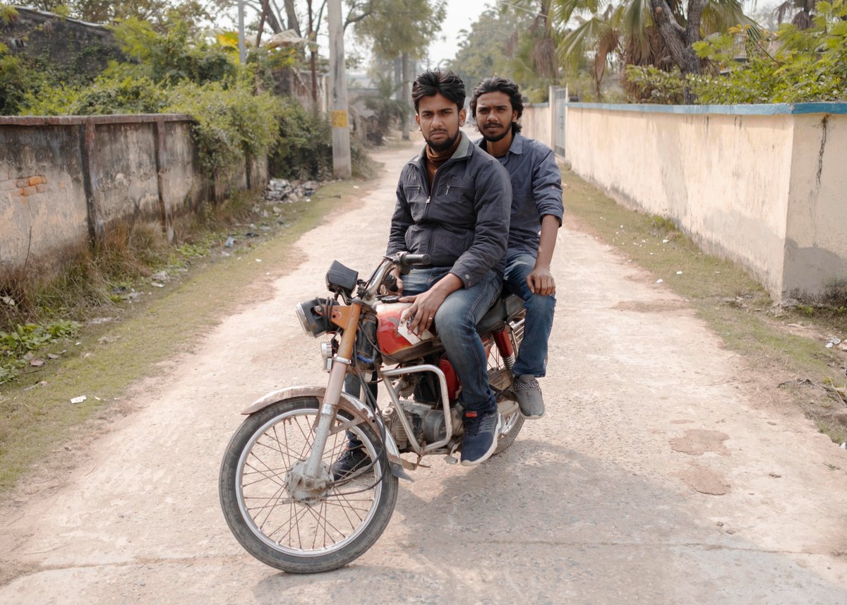MUBI India on Twitter: "Abhinav Jha and Ankush Prasad behind the scenes of DHUIN (Achal Mishra ...