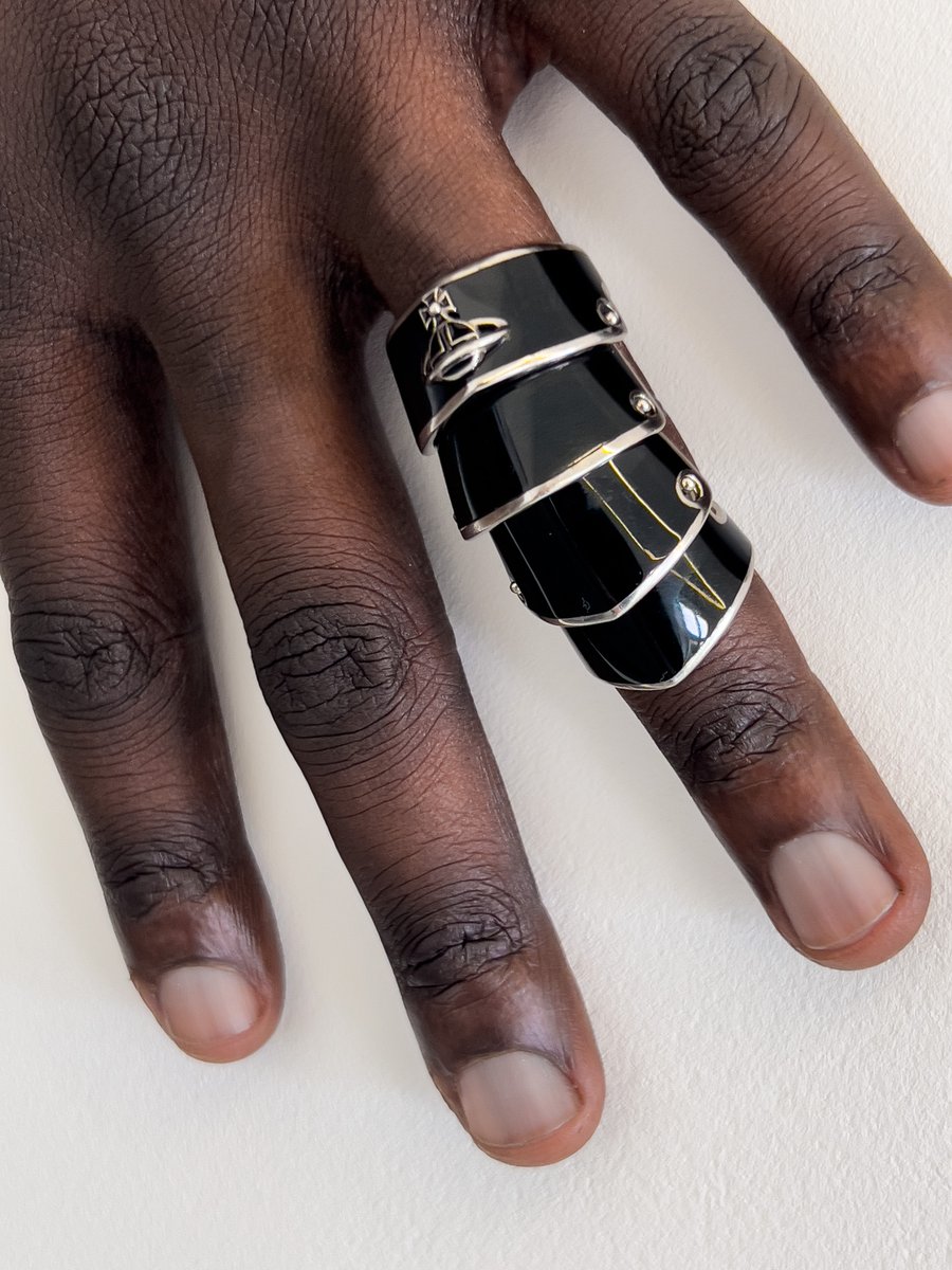 Vivienne Westwood on Twitter: "Our Artemis ring comes in black this season. https://t.co ...