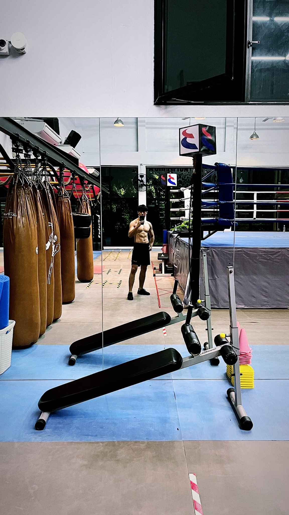 neinei (@neinei_max) / Twitter