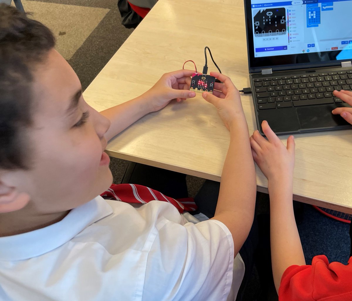 Micro:bit Educational Foundation on Twitter: "RT @CrookfurPrimary: P5/6 have started a new block ...