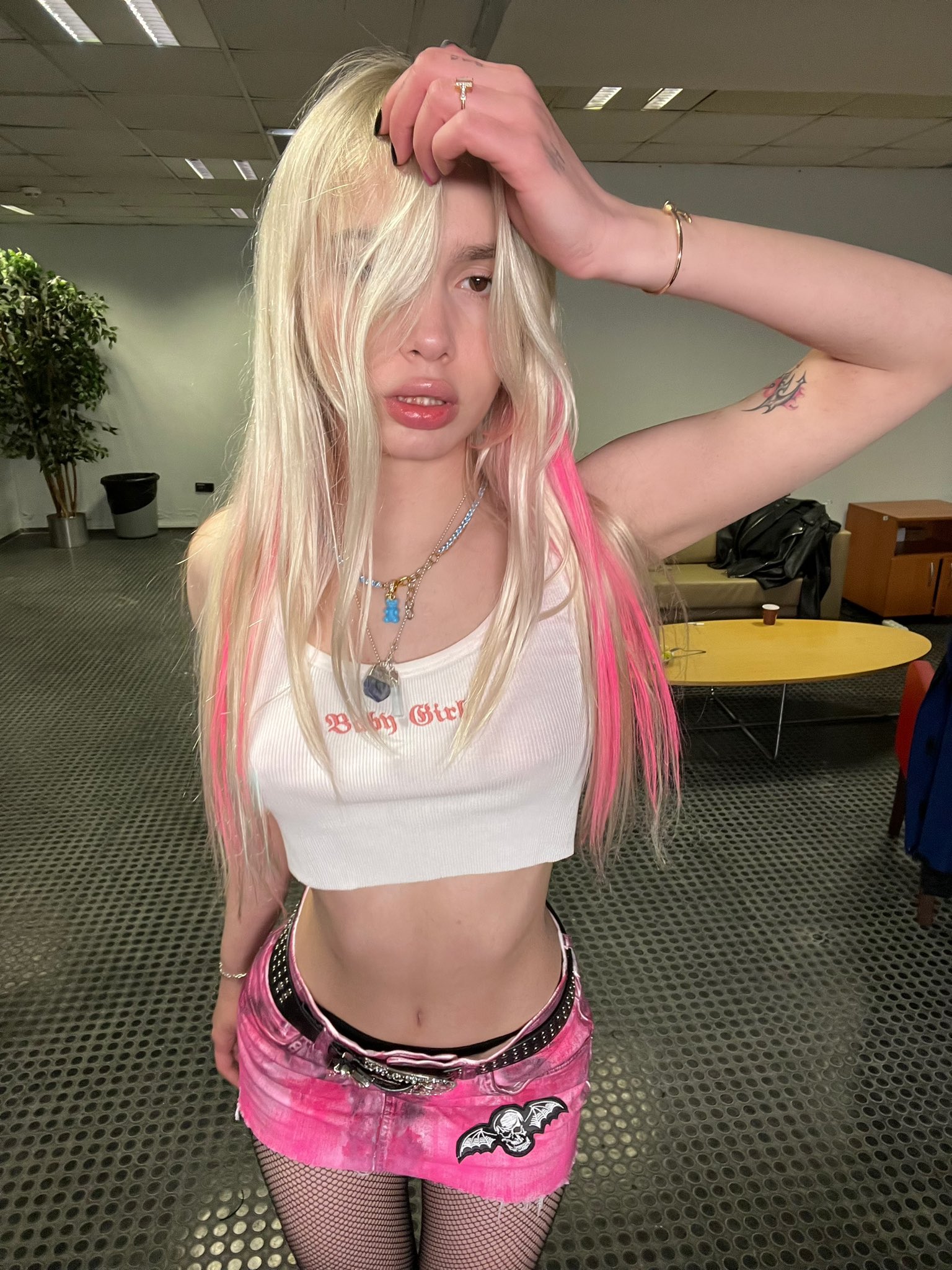 Aleyna Tilki on Twitter: "Yeni şarkım ‘başıma belasın’ın klibi gelene kadar şarkıyı dinlemeye ...