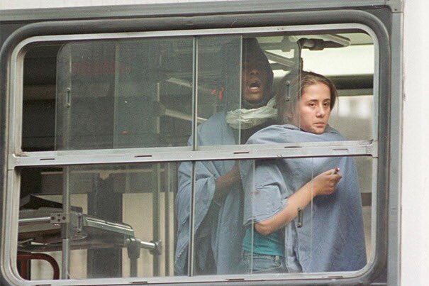 O dia em que oito jovens em situação de rua foram assassinados por ...