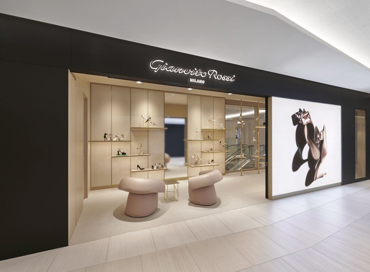 CPP-LUXURY.COM on Twitter: "Gianvito Rossi opens newly renovated shop-in-shop in Tokyo at Ginza ...