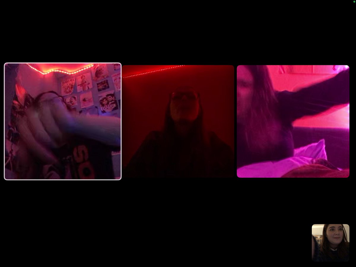 ally 🎀 saw aotv!! on Twitter: "RT @emotionsloml: what song is playing"