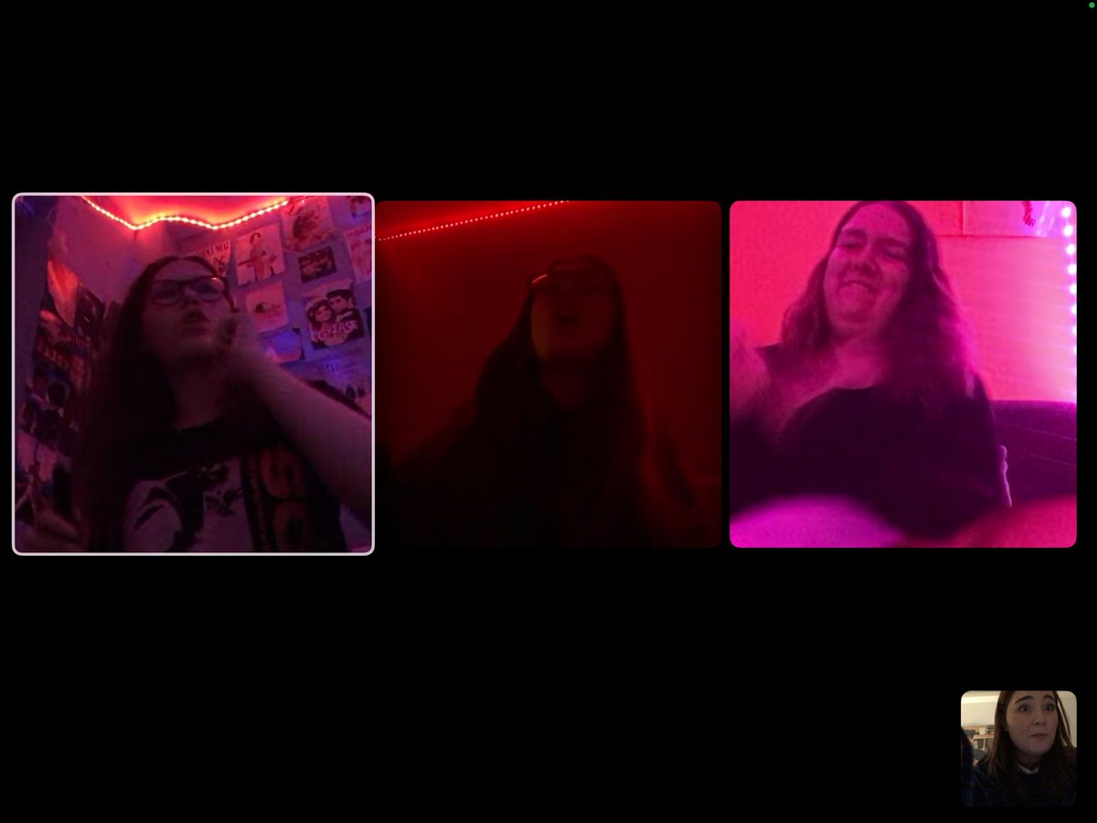 ally 🎀 saw aotv!! on Twitter: "RT @emotionsloml: what song is playing"