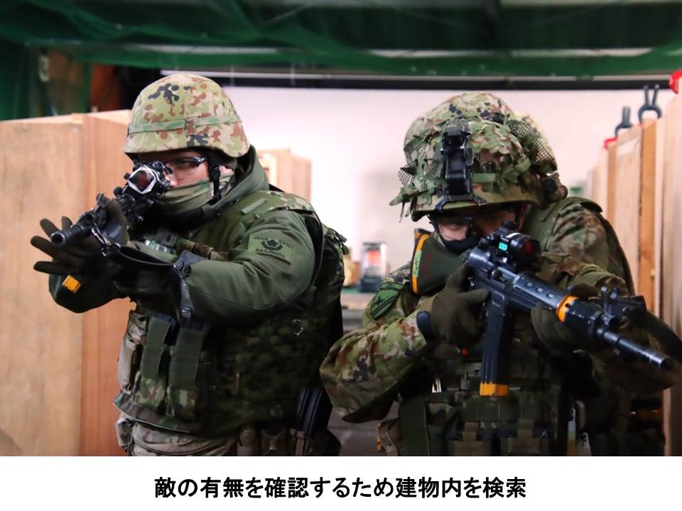 陸上自衛隊 留萌駐屯地【公式】 On Twitter 第26普通科連隊 は、深川市 内の施設を使用して、市街地戦闘訓練を行い、安全かつ敵を意識した銃操作の練度向上及び任務に対する執念の