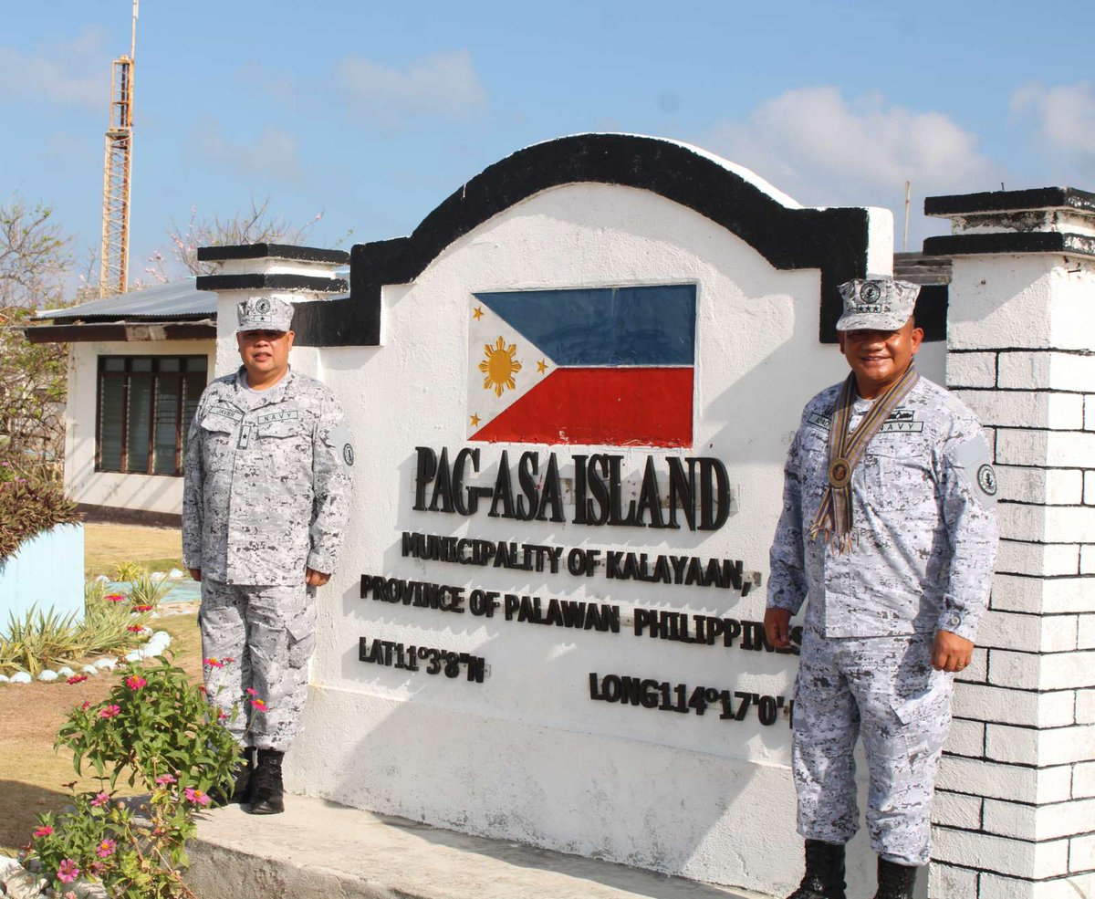 Ptvph On Twitter Look Philippine Navy Flag Officer In Command Vice