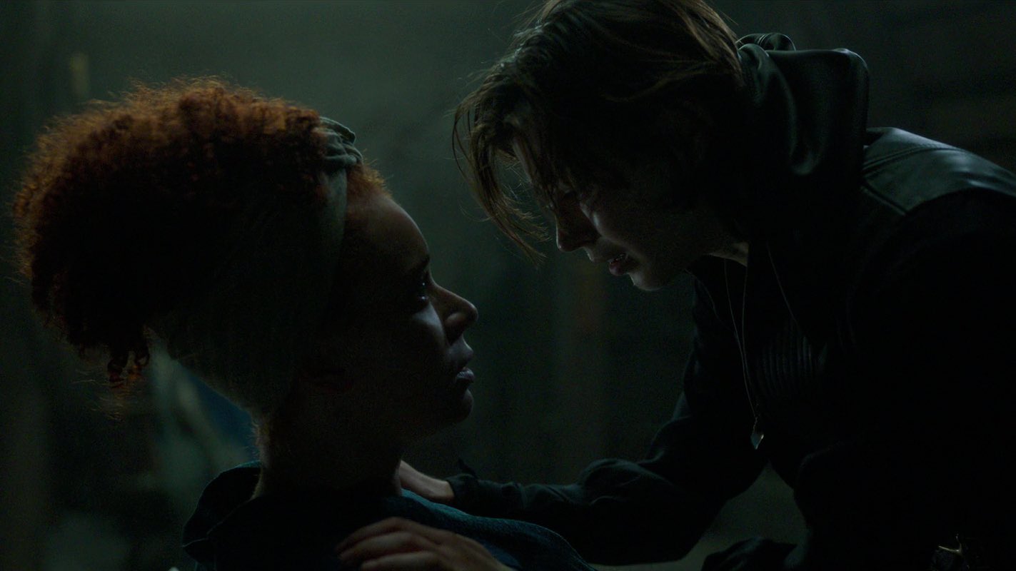 gigi | yj spoilers on Twitter: "this is hands down the best first kiss in wlw history https://t ...