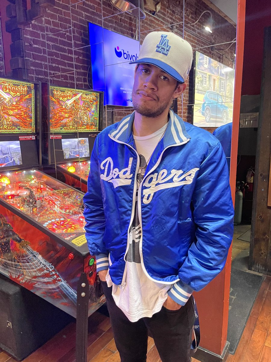 eric stephens 🧊 on Twitter: "looking good day n nite"