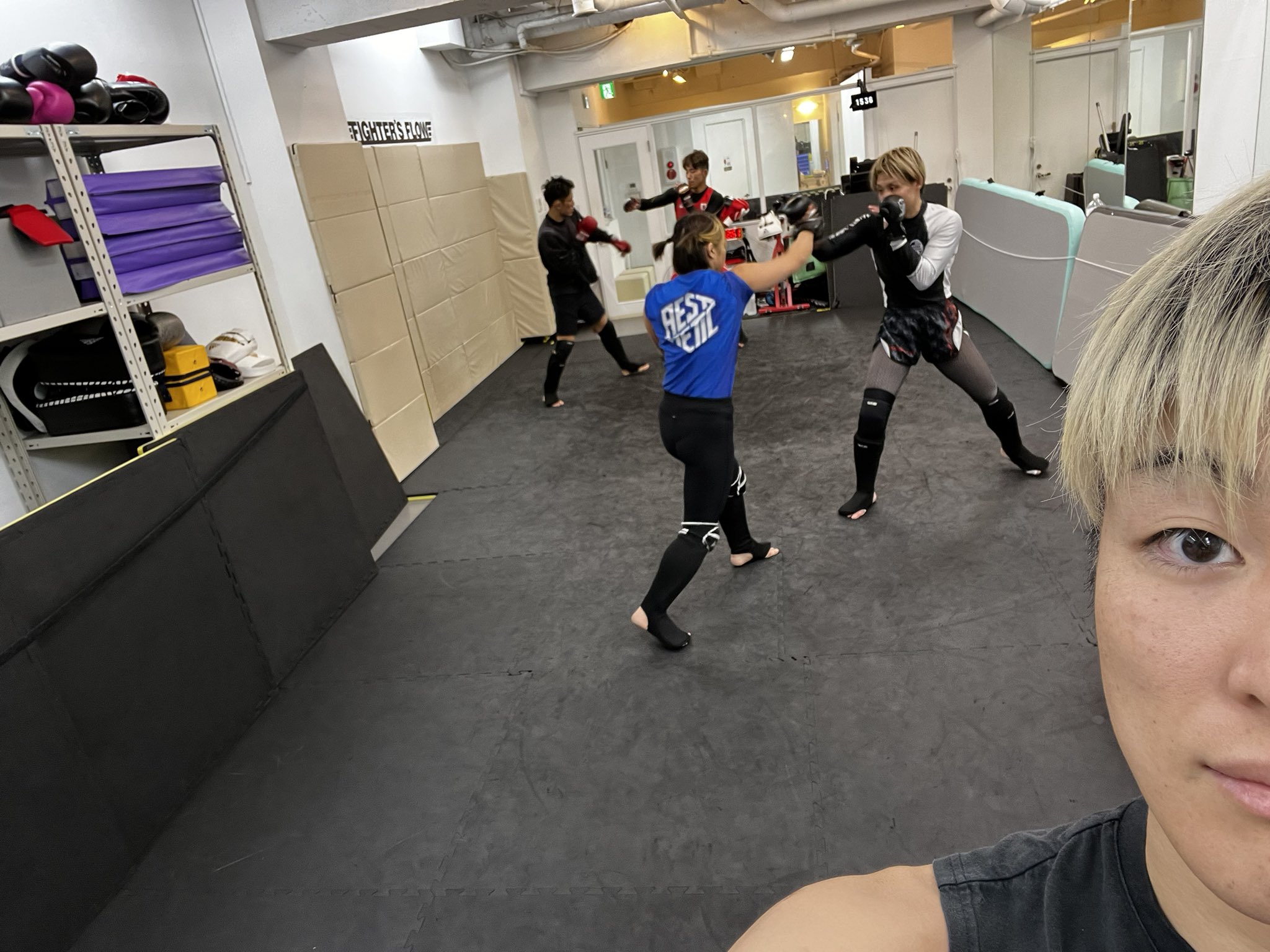 上田貴央【FIGHTER’S FLOW】 on Twitter: "今日のFIGHTER’S FLOW（と出稽古さん） もうすぐここでのプロ練もしなくなります 新ジム鋭意製作中 https ...