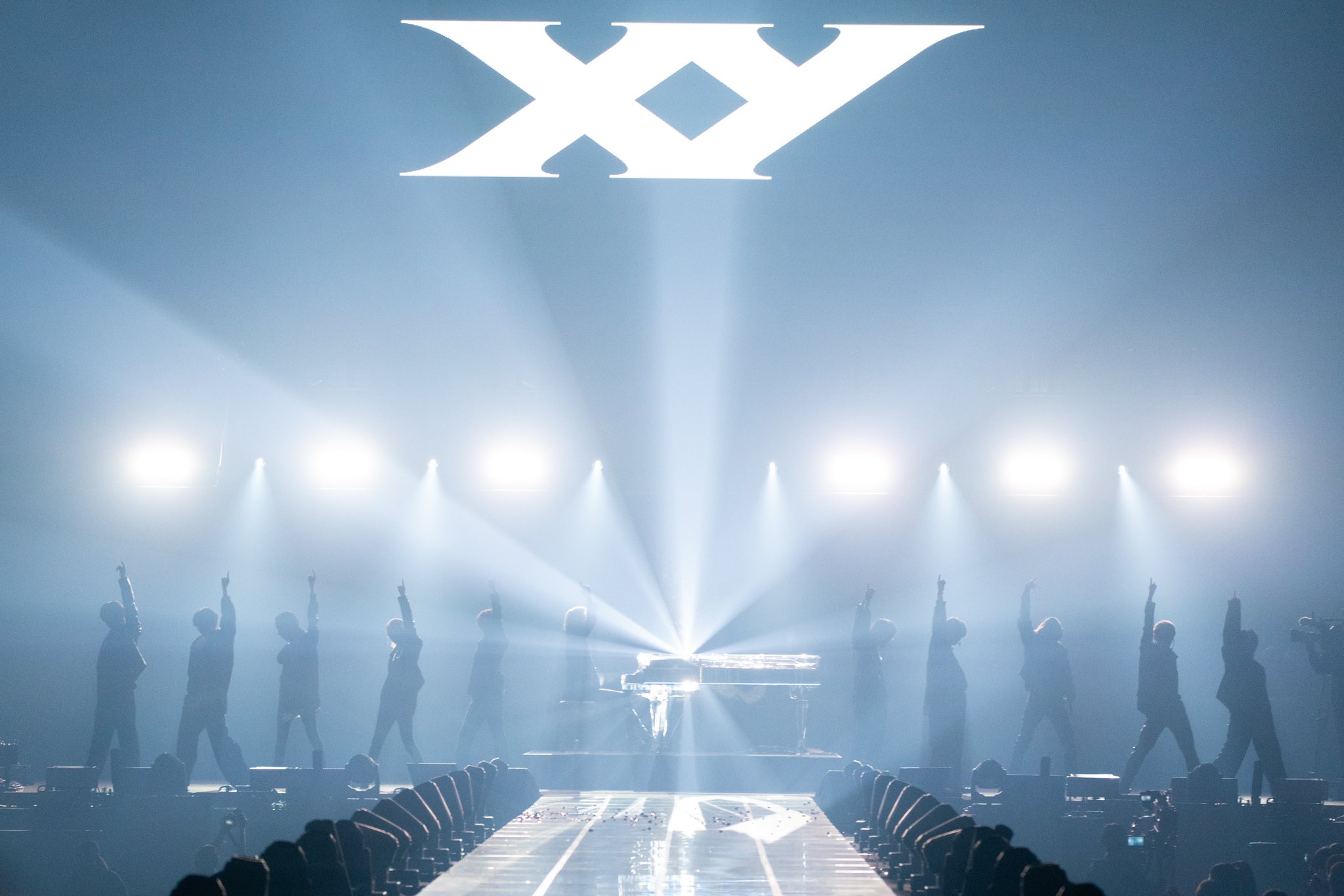XY official on Twitter: "デビューメンバー発表から3週間 #TGC #D_U_N_K の出演を経て 今夜、#YOSHIKI さんのピアノ演奏SP映像と楽器3人を加えた ...
