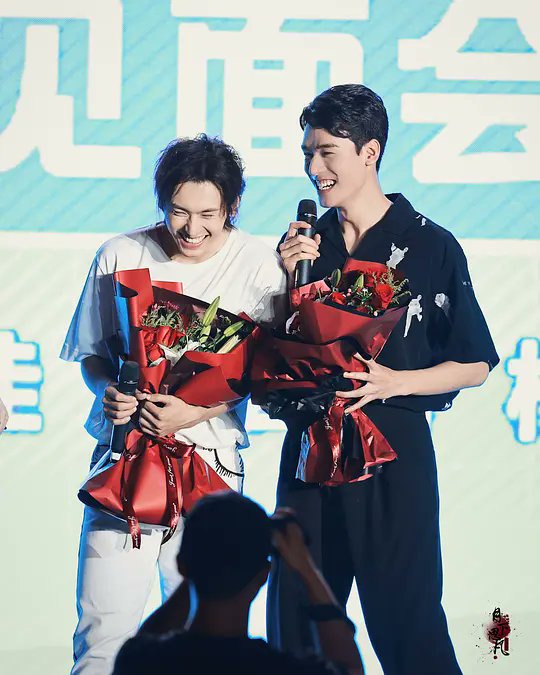 Zhang Zhehan o'Clock on Twitter: "#ZhangZhehan #张哲瀚 #GongJun #龚俊 #LLD #俊哲 #浪浪钉"