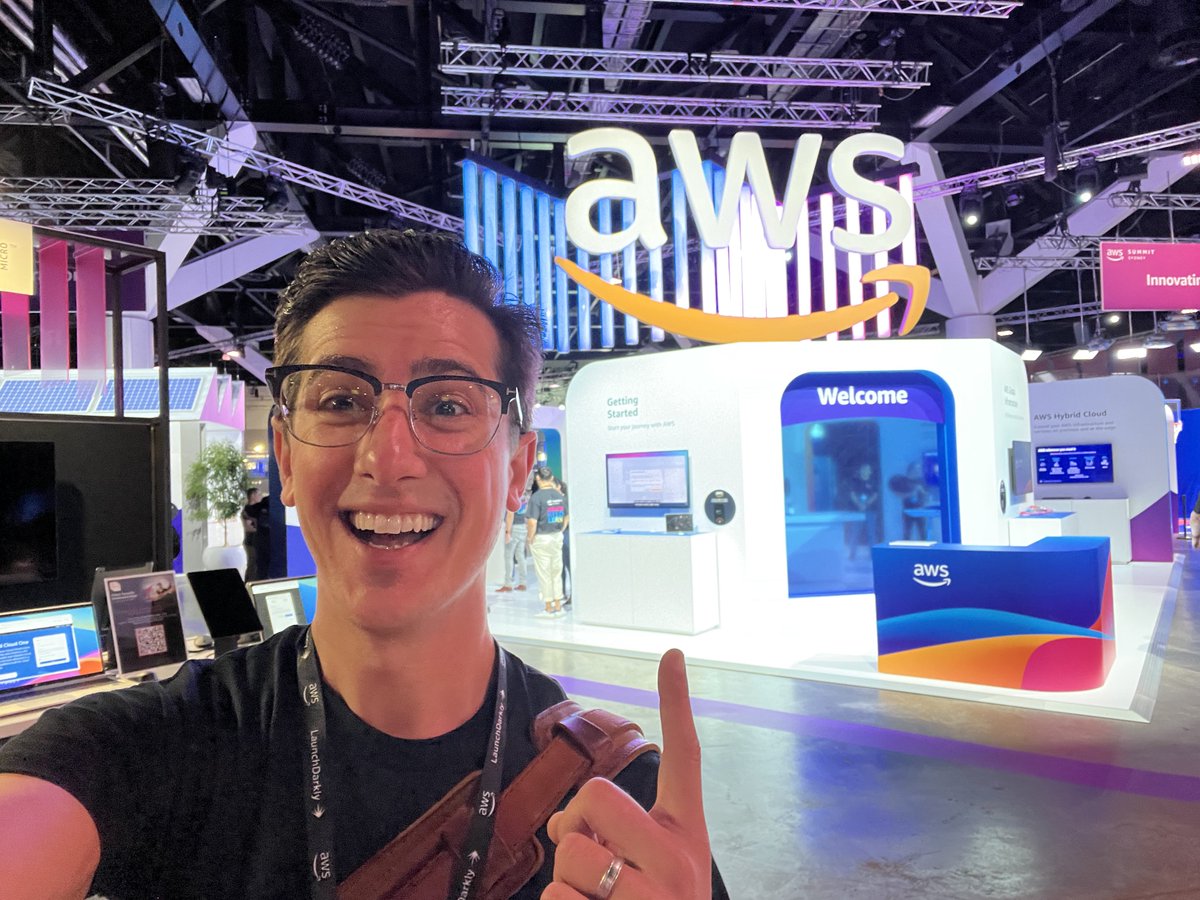 Brandon Minnick 🔜 AWS Summit Sydney 🇦🇺 on Twitter: "🎉 AWS Summit Sydney 🎉 Come join us at the ...