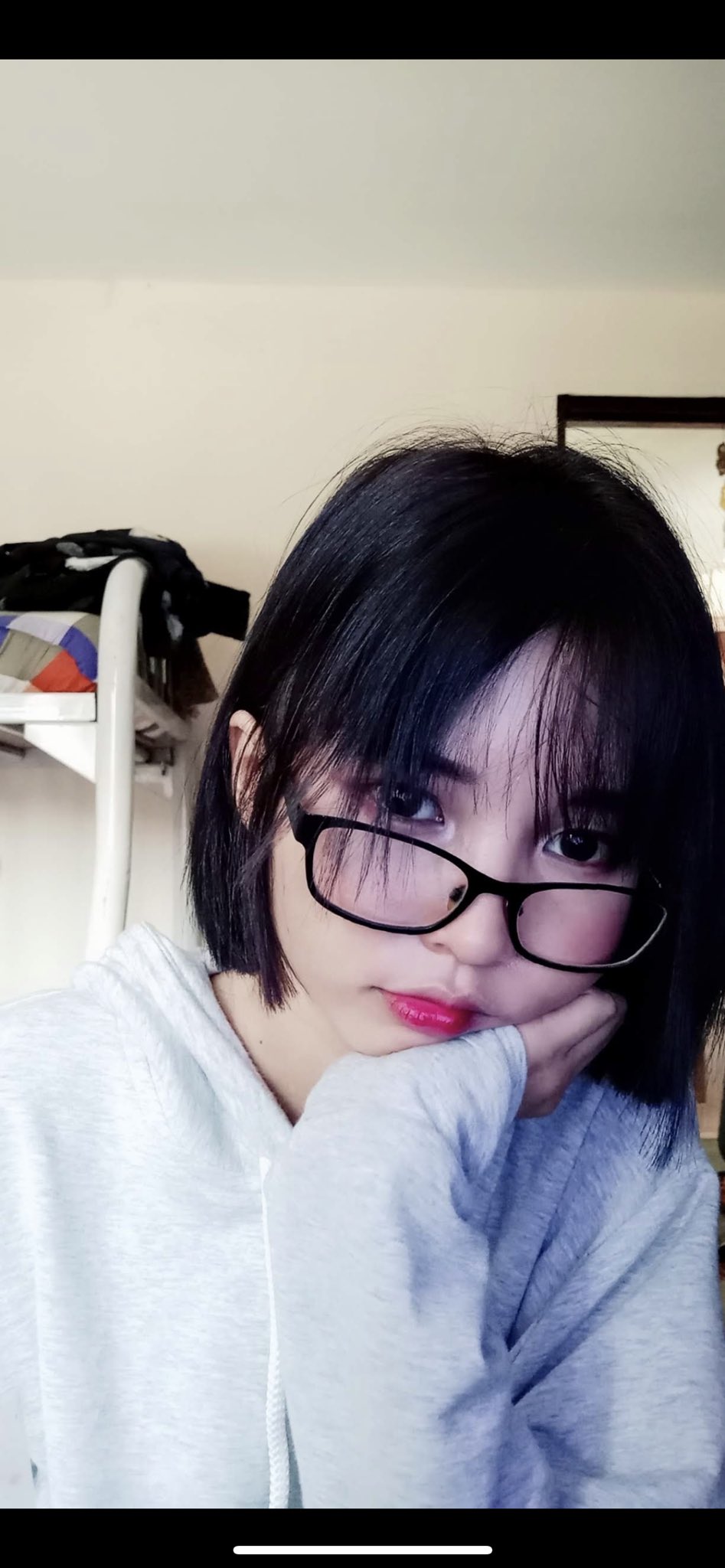 lilith on Twitter: "18 vs. 23 🤓 https://t.co/XkgvSnYAG5" / Twitter