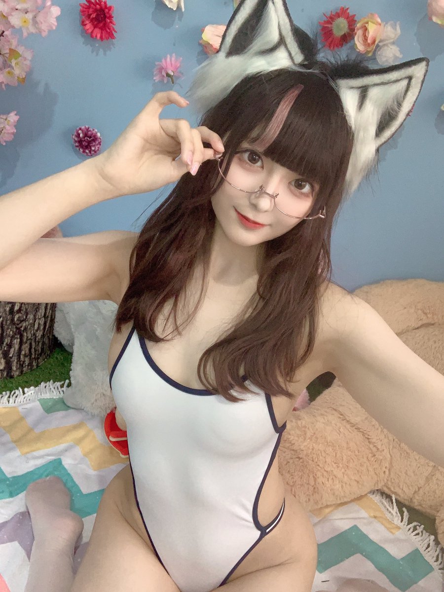 高梨あい💖4/9 EX MAX撮影会 on Twitter: "ファンティア更新しました🐱 インスタに載せてたけもみみめがねのやつ！ 競泳水着はぷれでたーらっと(@prdtrt_shop ...