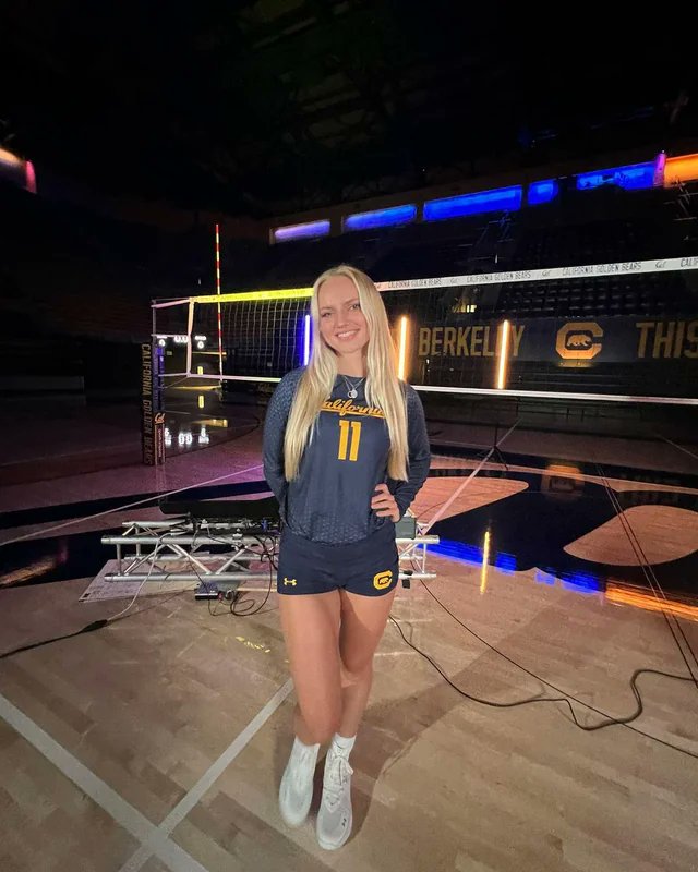 Sexy Pics On Twitter University Volleyball Blonde