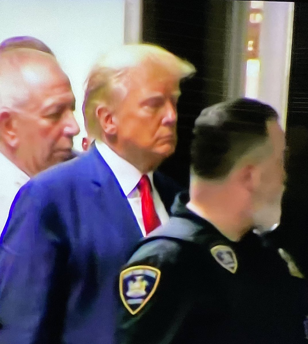 Mike Sington On Twitter The Donald Trump Perp Walk