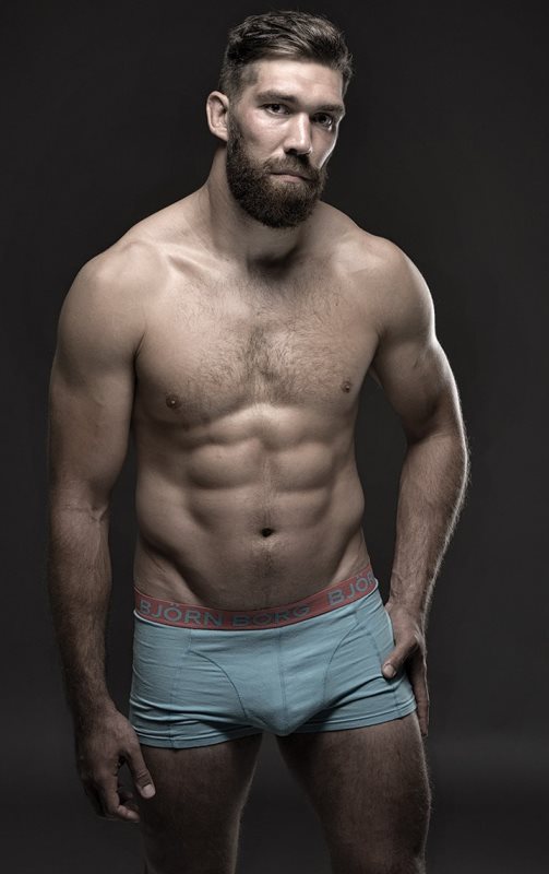 Robert on Twitter: "Daddy's going to work from home today"