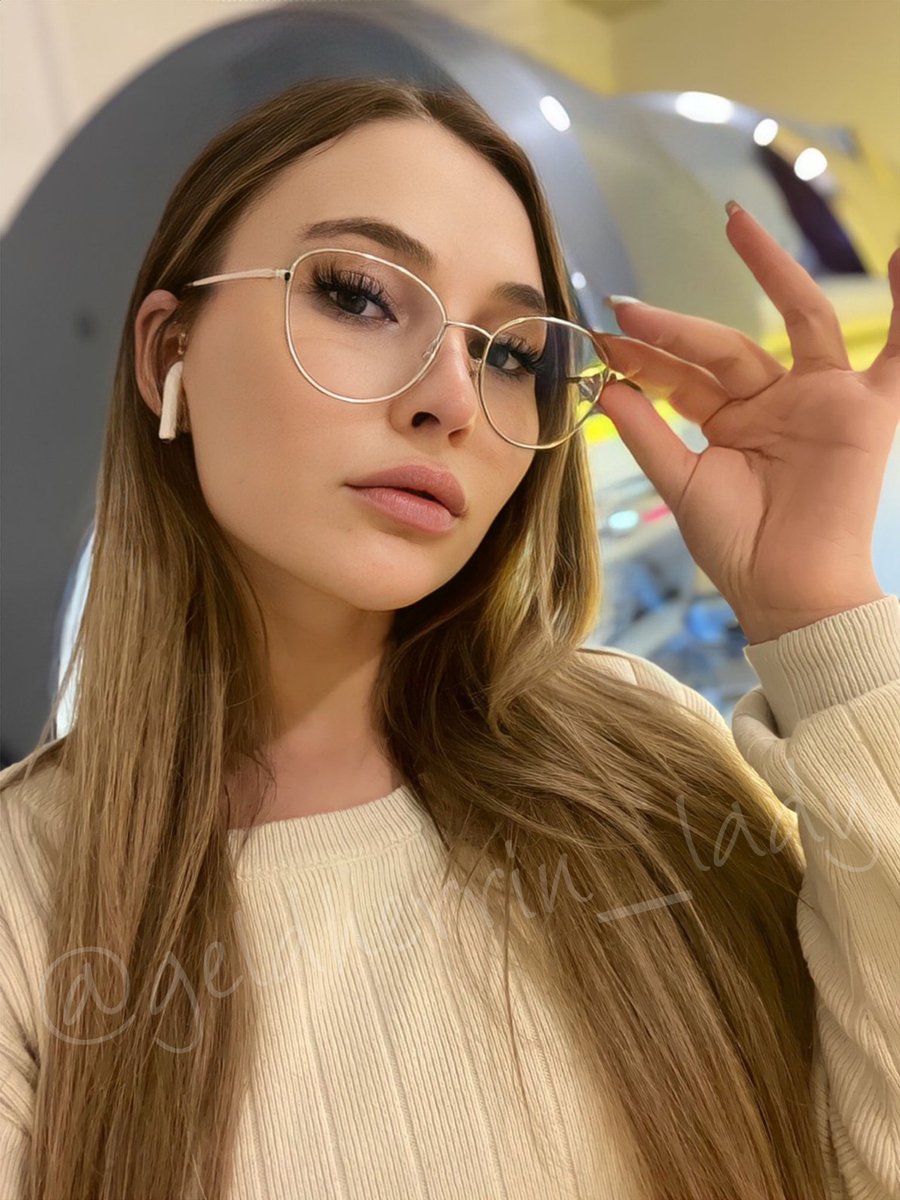 Geldherrin Lady Laura 💸 on Twitter: "RT @geldherrin_lady: I'm the bitch who empty your bank ...