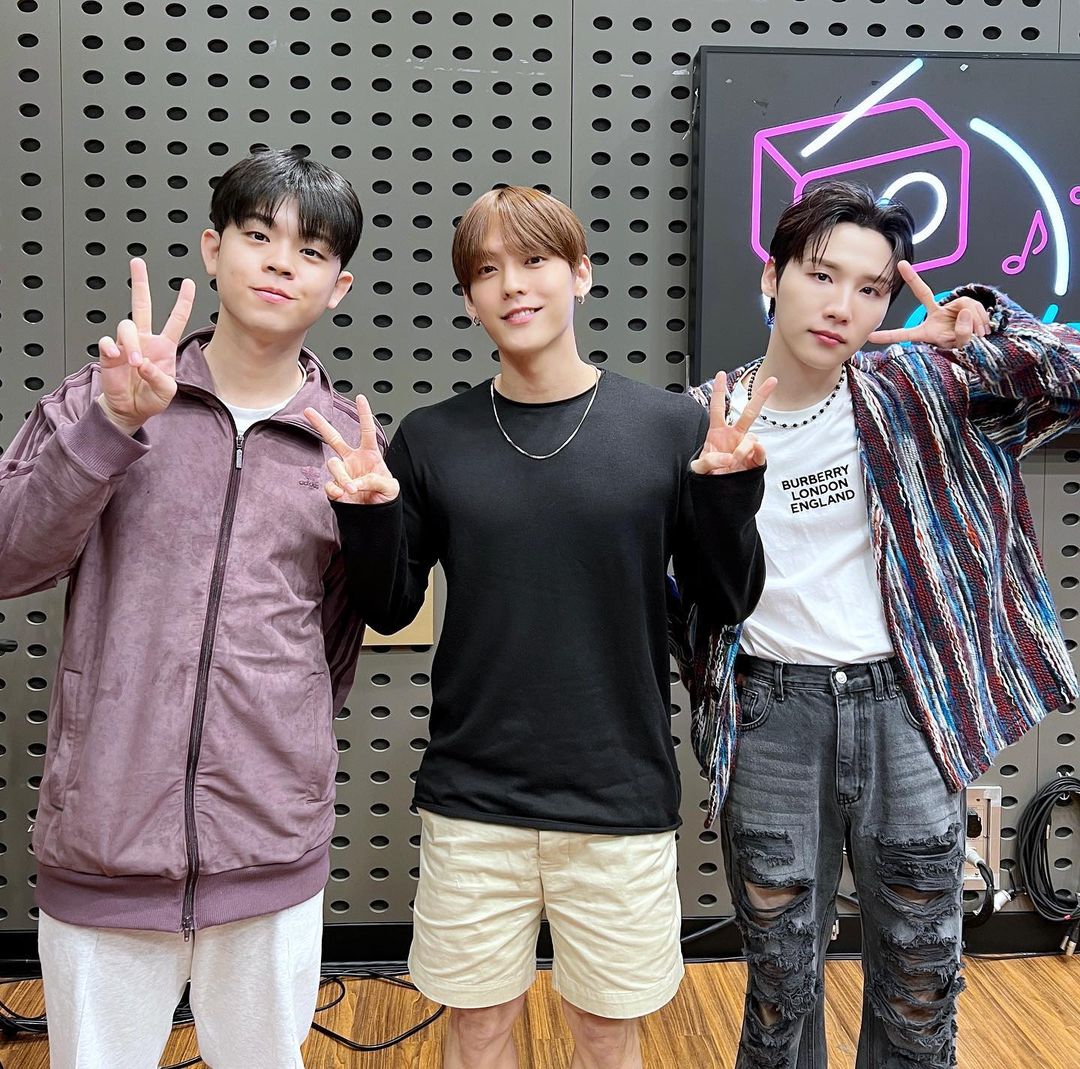 AB6IX INTERNATIONAL on Twitter: "[📸/230405] BTOB's Kiss The Radio instagram ㅡ Woong 🔗 https ...