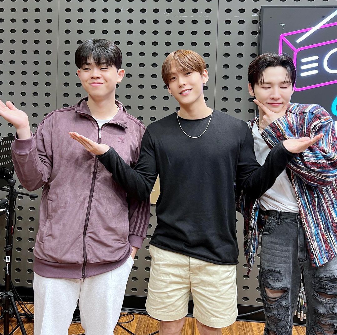 AB6IX INTERNATIONAL on Twitter: "[📸/230405] BTOB's Kiss The Radio instagram ㅡ Woong 🔗 https ...
