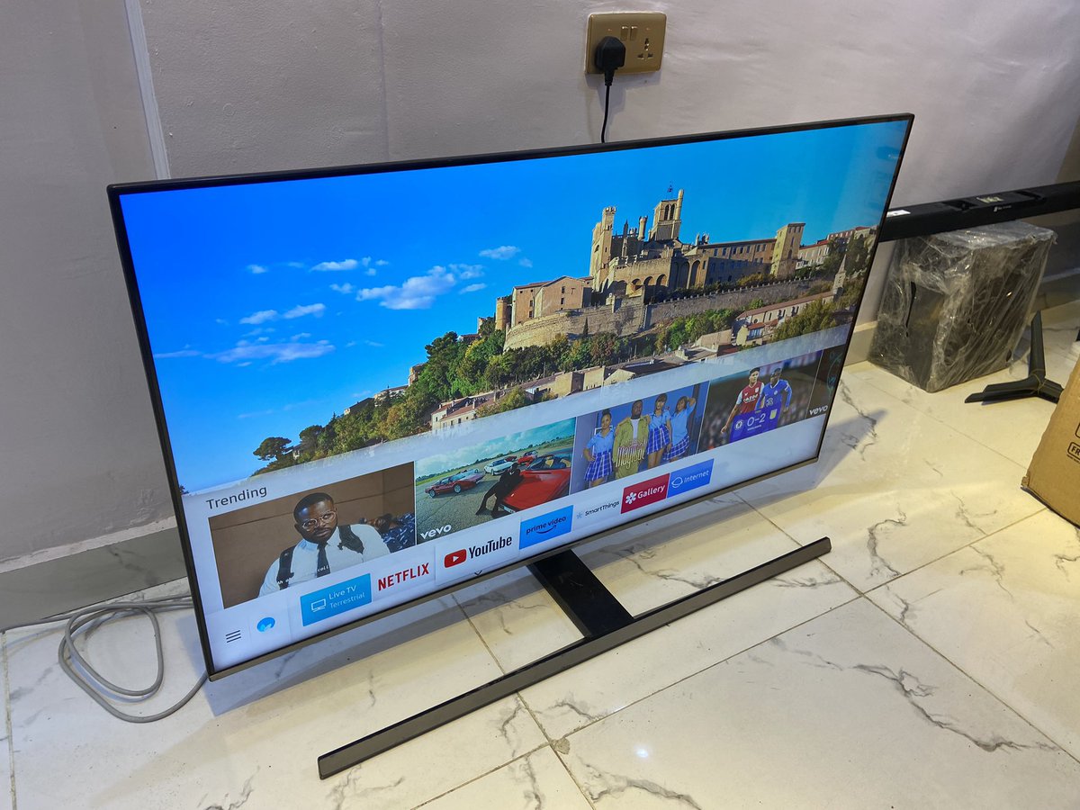 Toyor on Twitter: "RT @realonlinealaba: Samsung 49” QLED ultra slim smart tv Price - N275k"