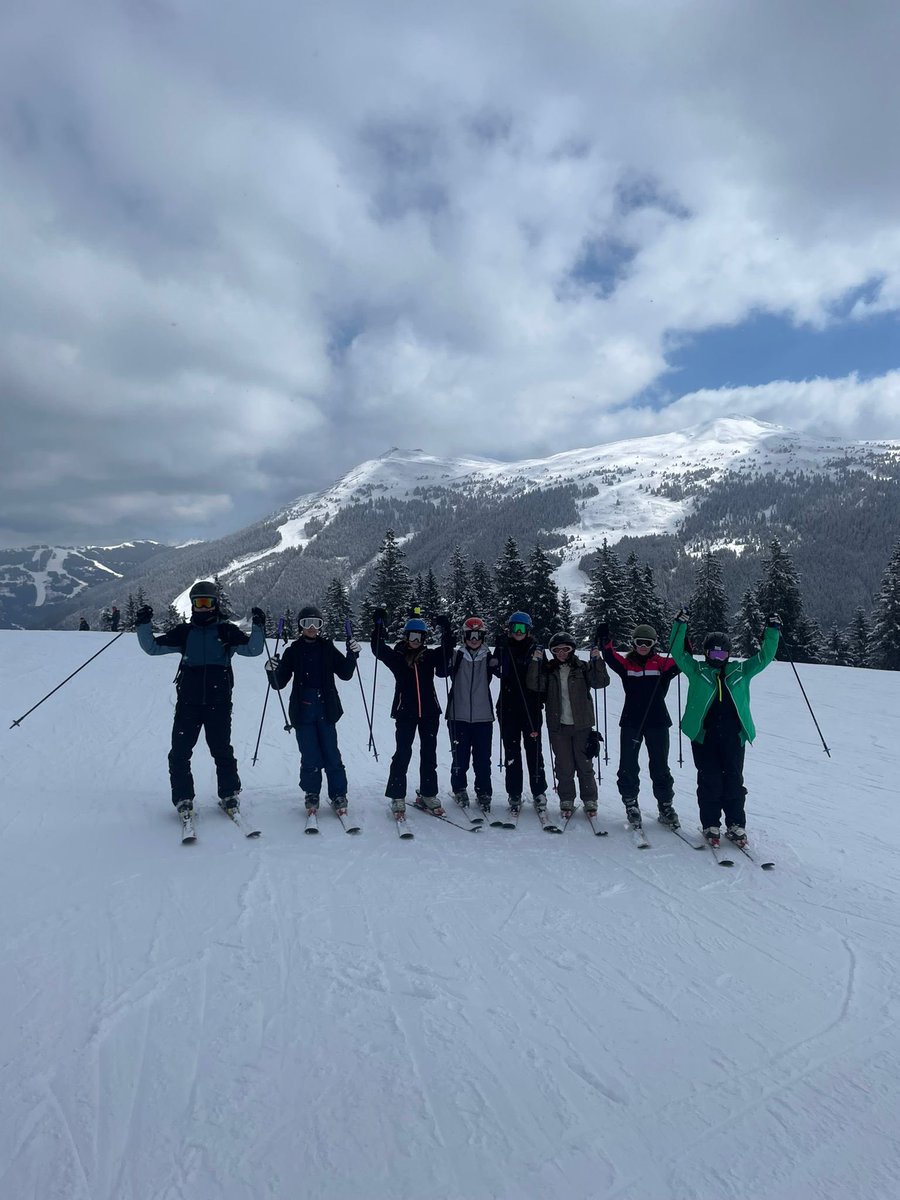 The Emmbrook School - Home