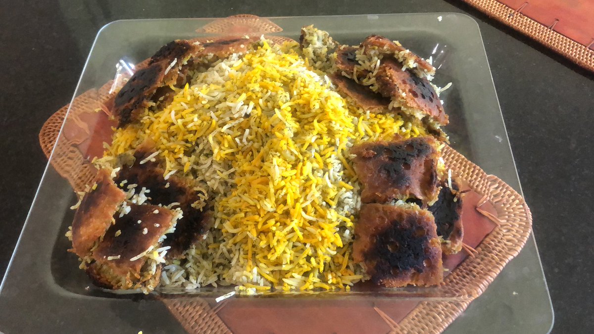 Aлтан Алим On Twitter Энэ тэр националч хүн болохоор идэж уусаар л явна даа… 🇮🇷 Tadik