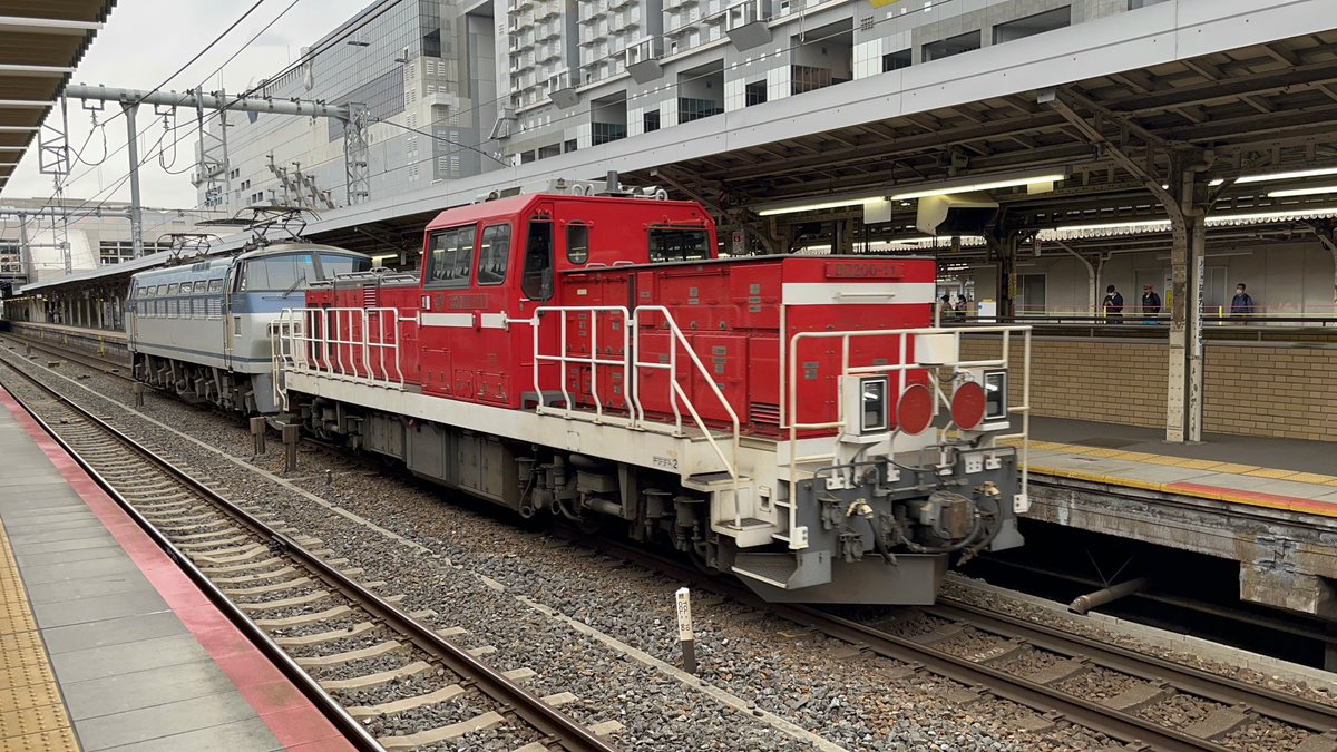けんてぃー2700 on Twitter: "臨8865レ EF66-119[吹]+ムドDD200-12[愛]"