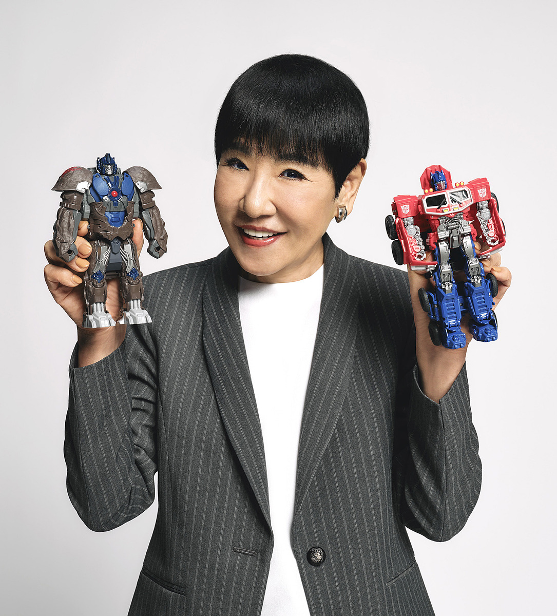 HOBBY Watch on Twitter: "「トランスフォーマー／ビースト覚醒」玩具シリーズのアンバサダーに和田アキ子さんが就任 和田アキ子さんがトランスフォームするTVCMが4月8日 ...